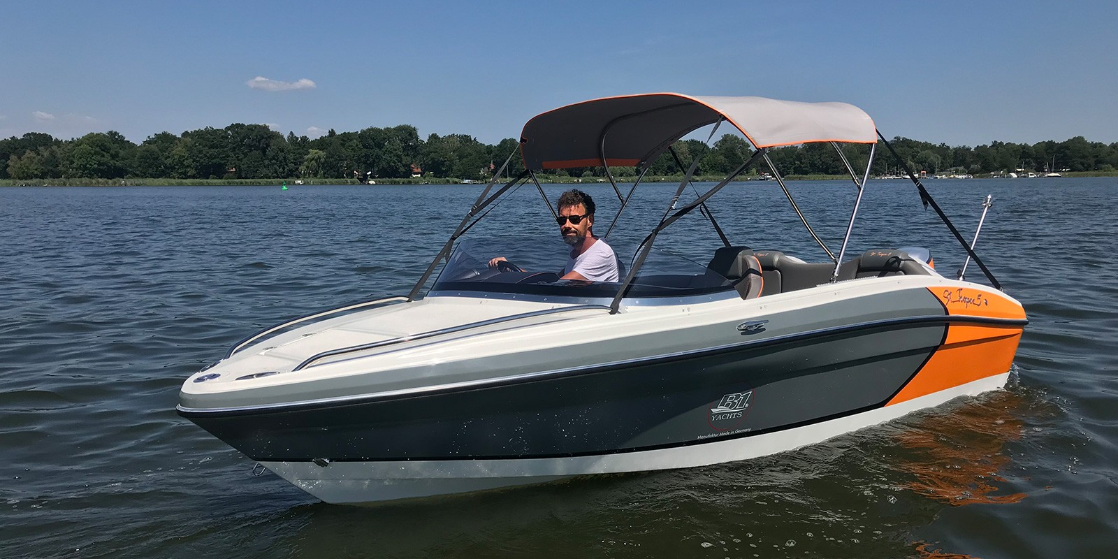St. Tropez 5 Orange Speedster - b1yachts - Perfektion aus Leidenschaft